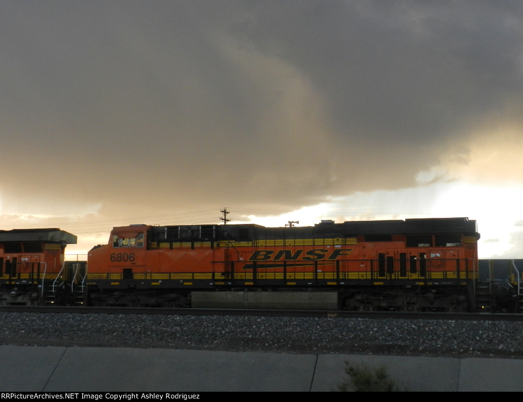 BNSF 6806